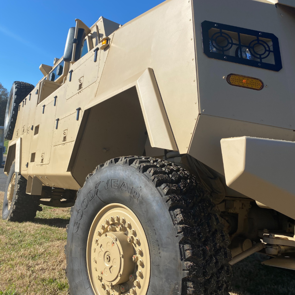 Mamba™ MK7-X: Veículo blindado militar APC definitivo da Osprea Logistics